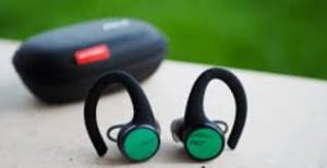 Best Earbuds for Small Ears - Top 10 Picks [Buying Guide 2021]