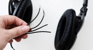 How to Fix Headphones the Right Way? | HeadphonesProReview