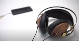 8 Best Retro Headphones in 2025 | HeadphonesProReview