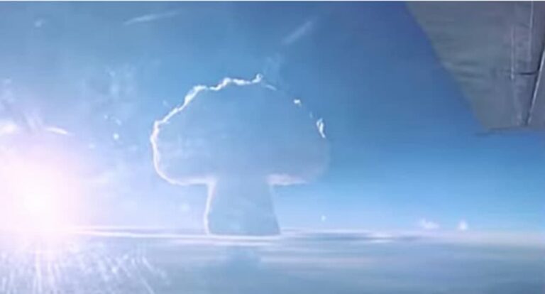 11 Loudest Sounds Ever Recorded | HeadphonesProReview